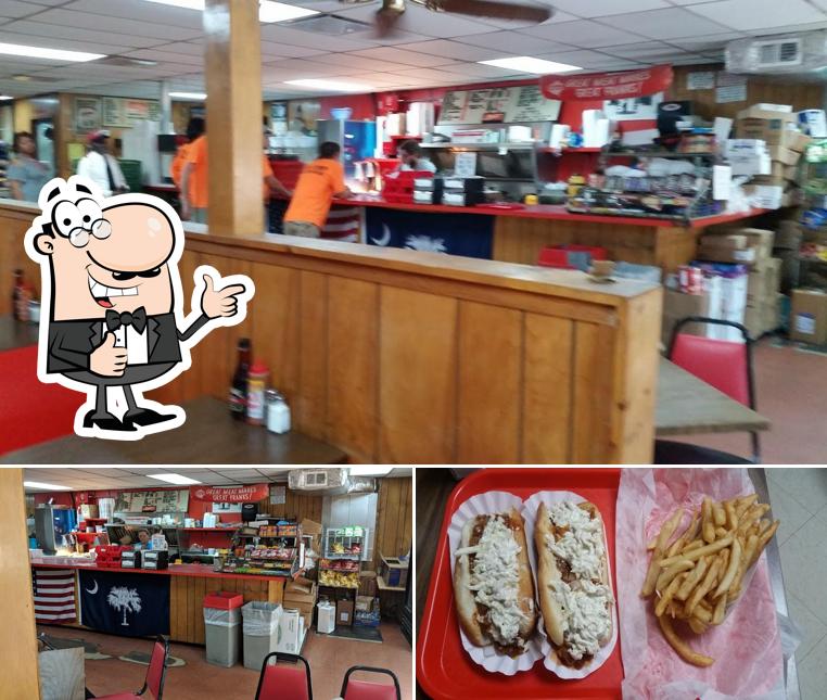 Mack's Cash Grocery in Columbia - Restaurant menu and reviews