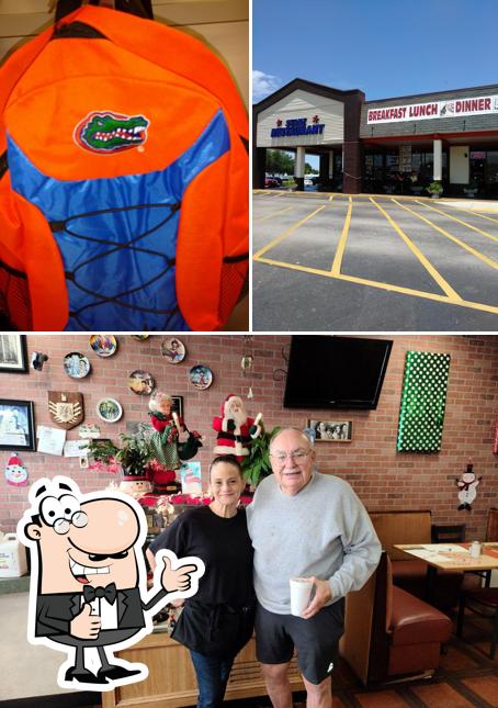 Starz Restaurant, 6021 State Rd 54 in New Port Richey - Restaurant menu ...