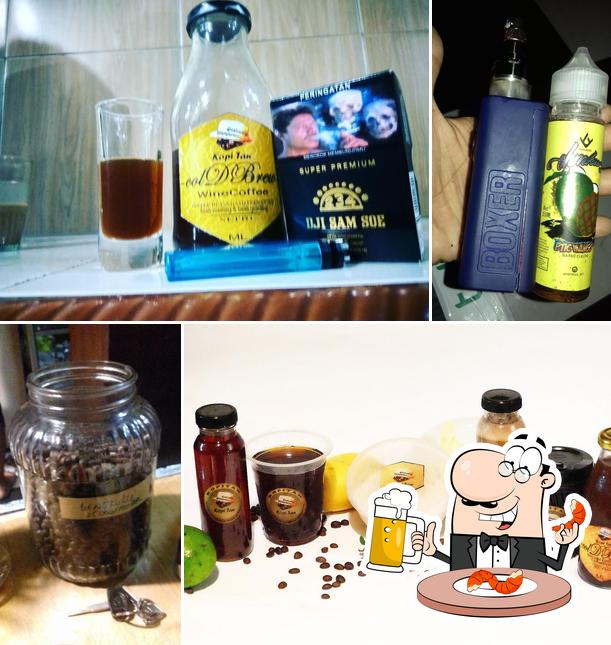 KOPI TAN cafe, West Jakarta, samping rahmi print depan boba vape ...