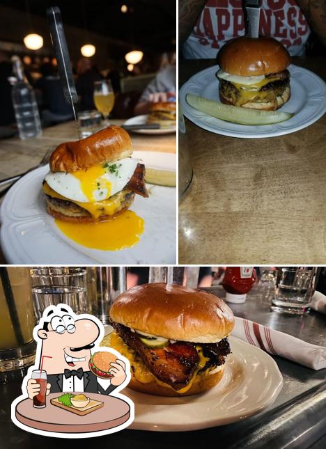 Au Cheval, Chicago, Morgan - Restaurant menu, prices and reviews