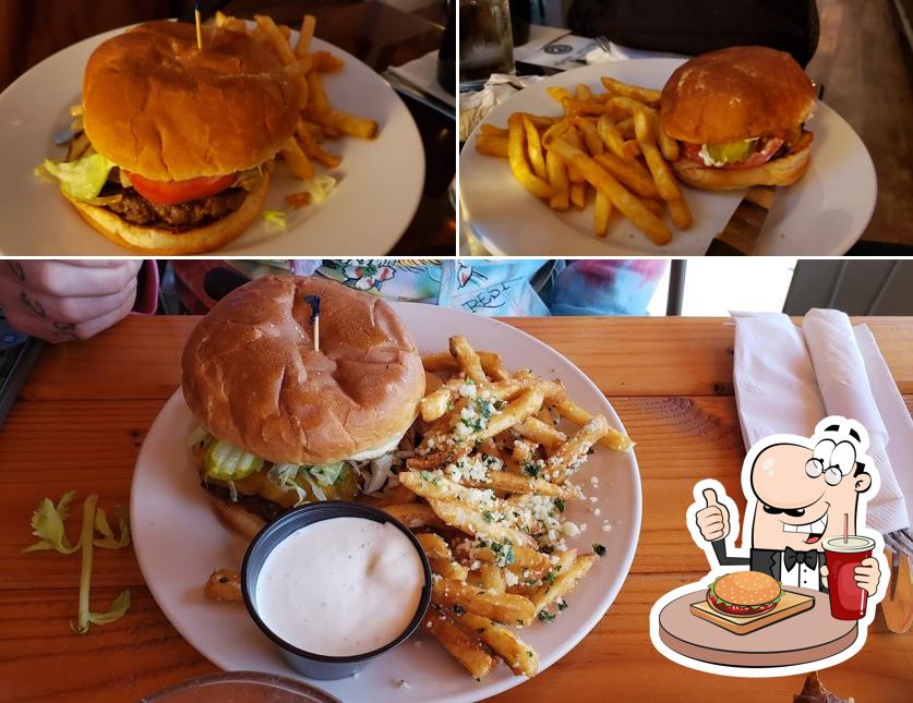 Coasters Crossing, Oregon City - Restaurant menu, prices and reviews