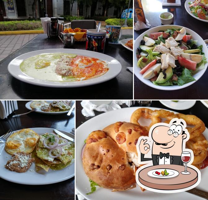Macaws Bar & Bistro, Mazatlán - Restaurant menu, prices and reviews