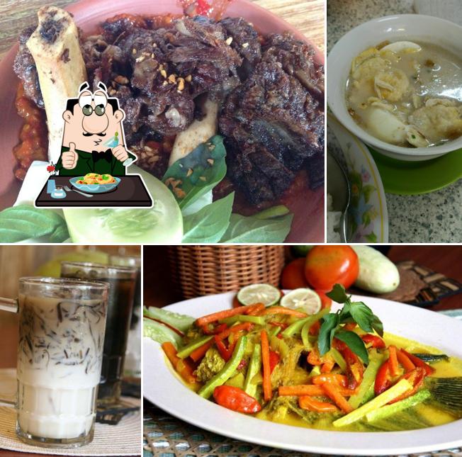 Warung Tekko Kelapa Gading, North Jakarta - Restaurant menu, prices and ...