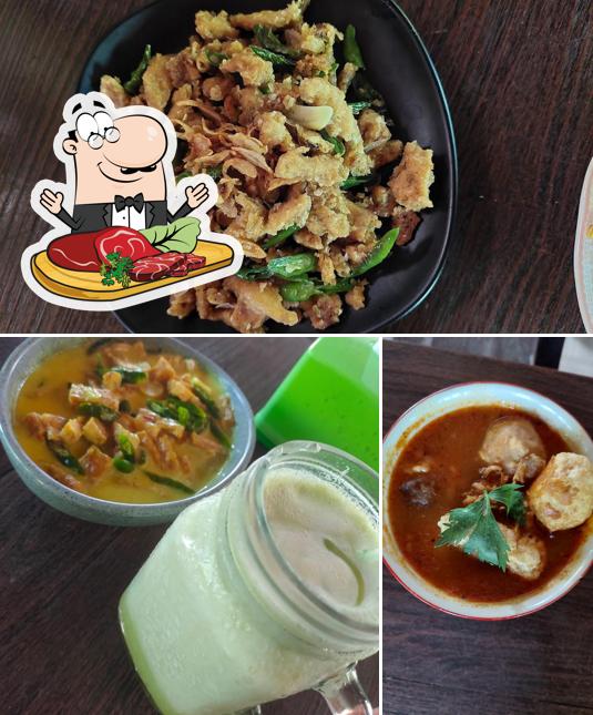 Kopi plosok dan sego thiwul restaurant, Wedomartani - Restaurant reviews