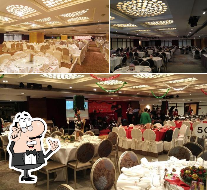 Metropol Restaurant, Hong Kong - Restaurant menu, prices and reviews