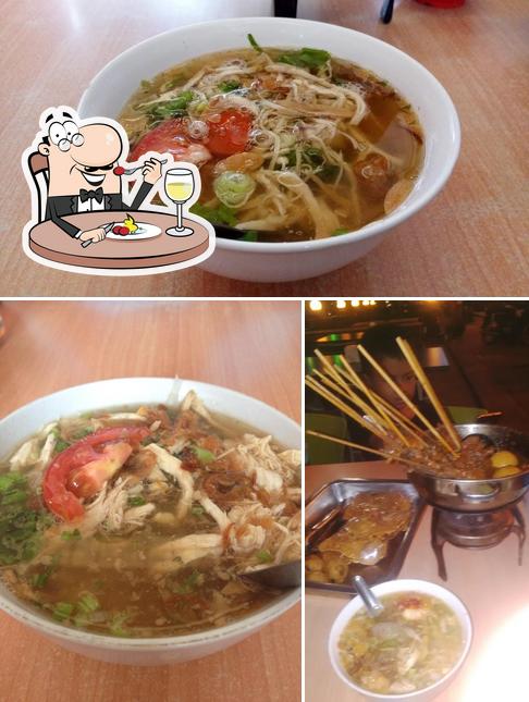 Soto Ayam Khas Semarang Pak man cafeteria, Surabaya - Restaurant reviews