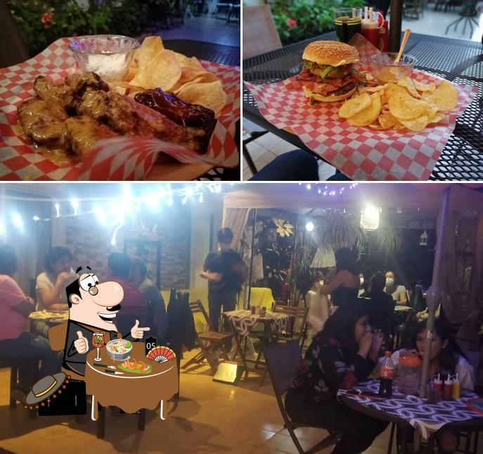 Hamburguesas Cheems restaurant, Tehuacán - Restaurant reviews