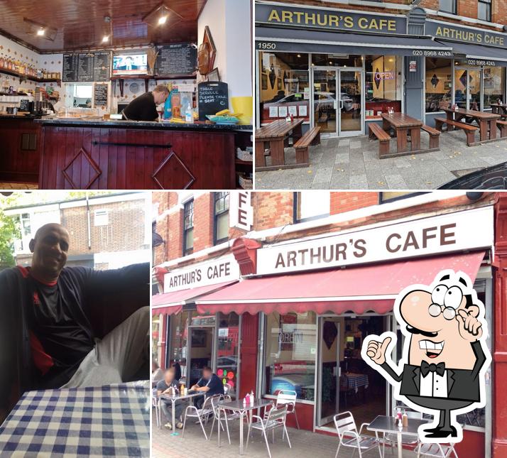 Arthurs Café Restaurant, Arthurs cafe, Keslake Mansions, Station ...