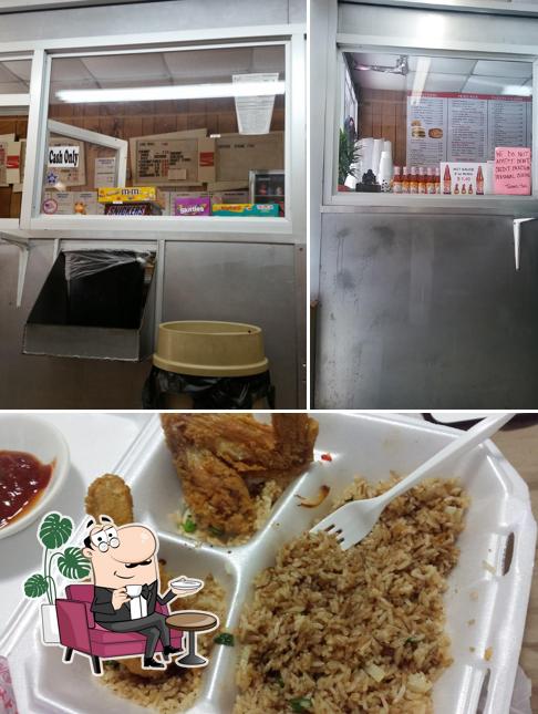 Savannah Fried Chicken, 2108 Bona Bella Ave in Savannah - Restaurant ...