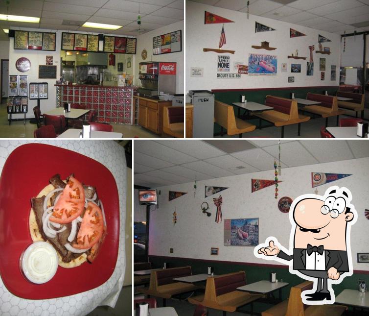 Boomers Hot Dogs in Schaumburg