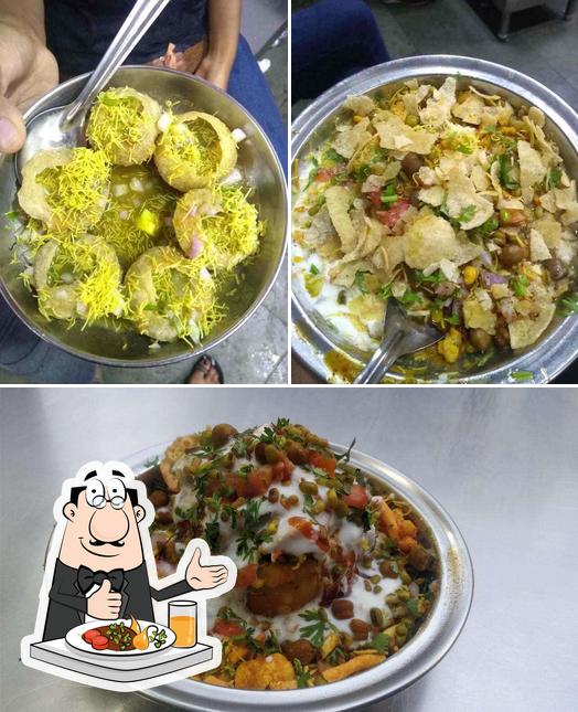 Mahalaxmi Delhi Chat House, Pune - Restaurant menu, prices and reviews