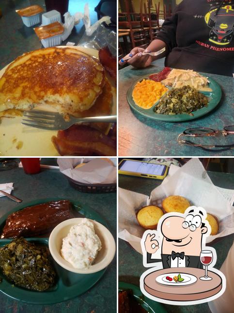 Davis Cafe in Montgomery - Restaurant menu and reviews