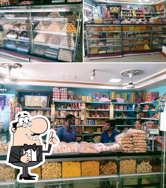 Menaka Sweets & Bakery, Thoothukudi - Restaurant reviews