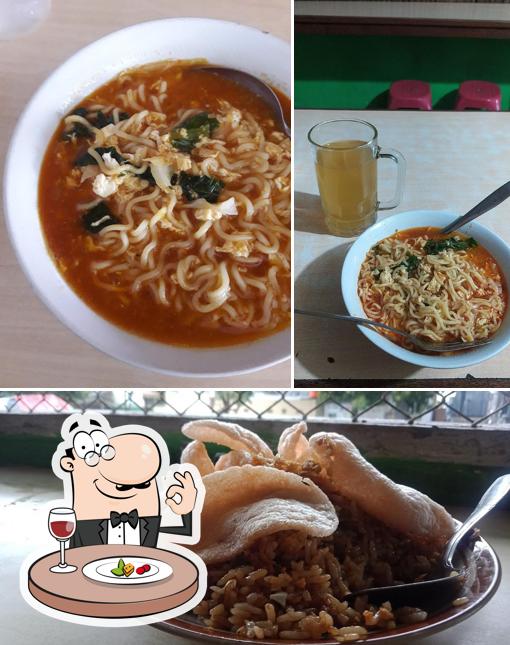 Burjo Sadulur Kuningan pub & bar, Surakarta - Restaurant reviews