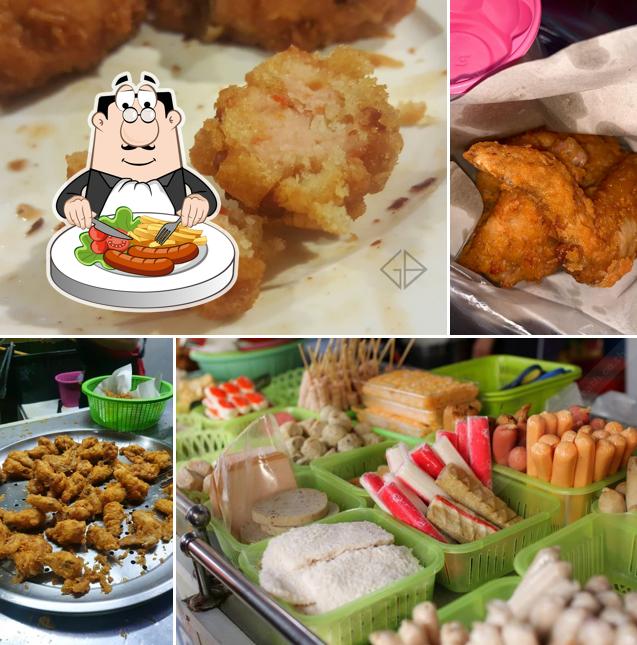 ไก่ทอดป้าต้อย (Fried Chicken Stall) restaurant, Bang Phun - Restaurant ...