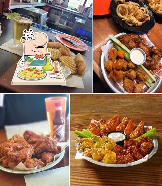 Hooters, Pearland - Restaurant menu, prices and reviews