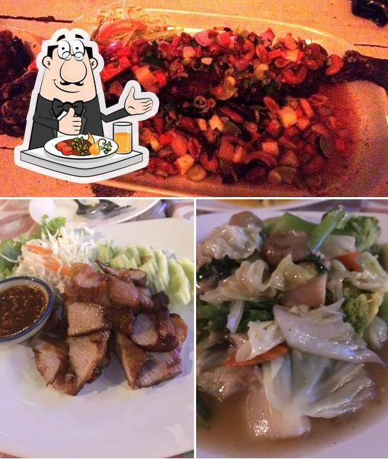 Bulan Danmek restaurant, Bangkok, 127/306 Rama III Soi 60 - Restaurant ...
