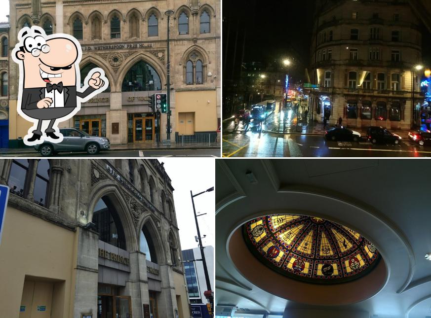 The Prince of Wales - JD Wetherspoon, 81–83 St Mary St in Cardiff ...