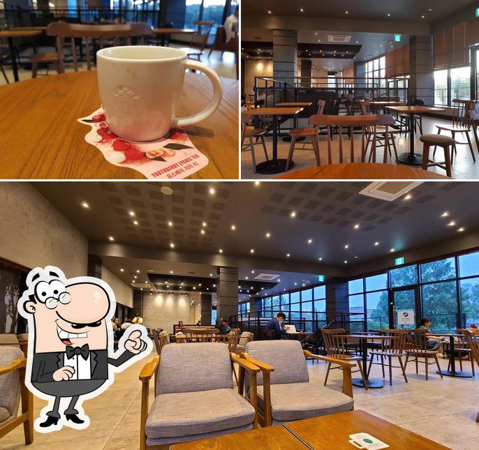 스타벅스대전한남대DT cafe, Daejeon, Hanbat-daero - Restaurant reviews