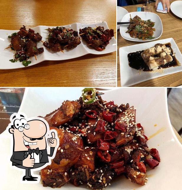 Shi Qu Restaurant in Edmonds - Restaurant menu and reviews