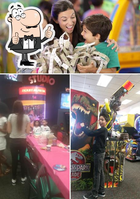 Chuck E. Cheese in Boynton Beach - Restaurant menu and reviews