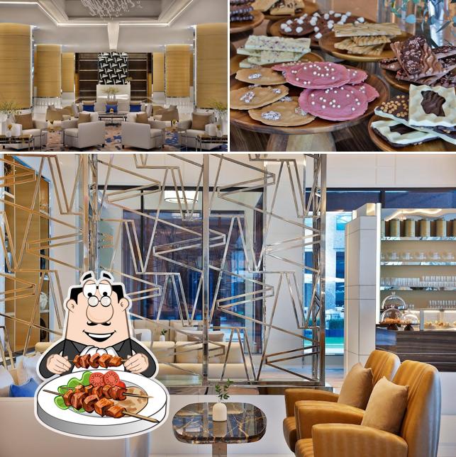 Lobby Lounge restaurant, Dubai, Beach - Palm Jumeirah - Marriott Resort ...