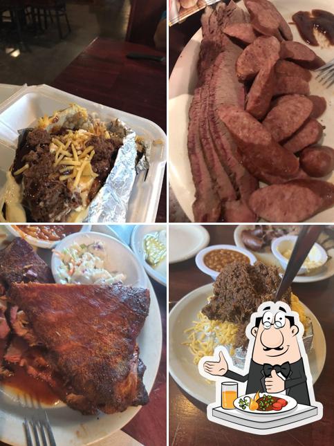 Straight Off the Road BBQ in Crosby - Restaurant menu and reviews