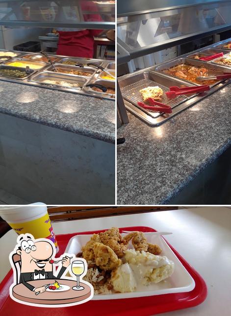 Hartz Chicken Buffet, Houston - Restaurant menu, prices and reviews