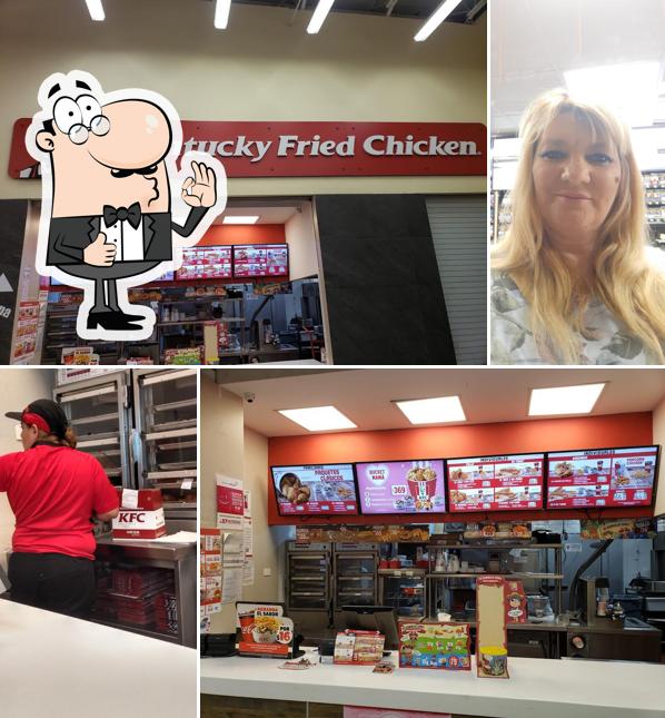 KFC WALMART restaurant, Cancún - Restaurant reviews