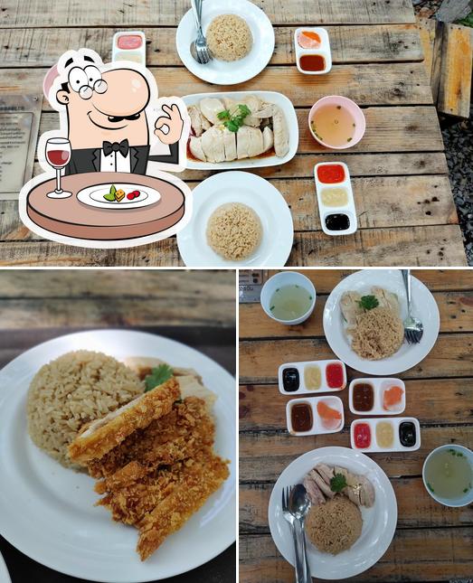 ข้าวมันไก่สิงคโปร์ by Chef Pung, Bangkok - Restaurant menu, prices and ...