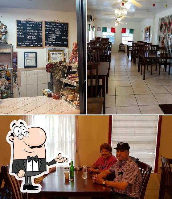 Delcy's Taqueria Y Loncheria in Laredo - Restaurant menu and reviews