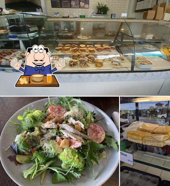 Showa Cafe, 106 W Tamaki Rd in Auckland - Restaurant menu and reviews