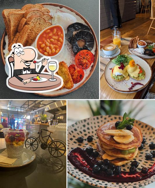 DNA Café Bar in London - Restaurant reviews