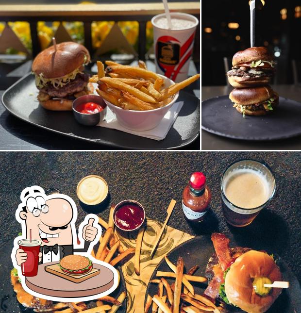 Betty Burger in Victoria - Restaurant reviews