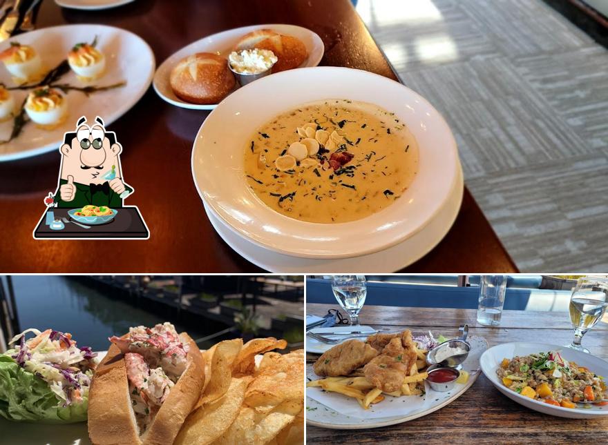 The Lake Chalet Seafood Bar & Grill in Oakland - Restaurant reviews