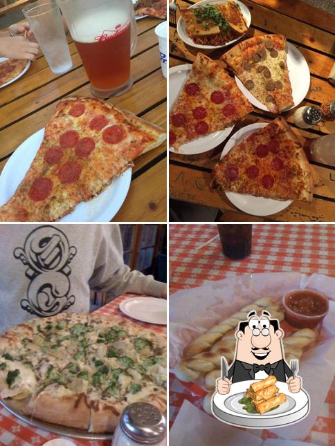 Giovanni's Pizza, Goleta - Restaurant menu, prices and reviews