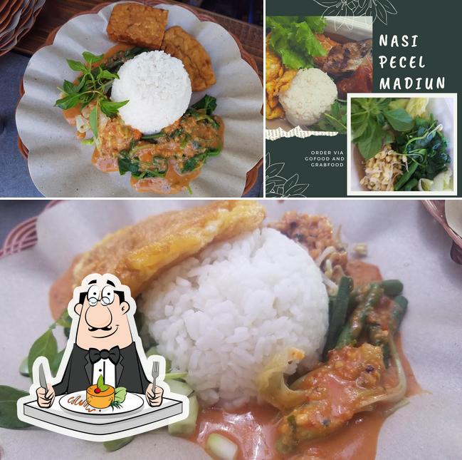 Nasi PECEL MADIUN cafe, Magelang - Restaurant reviews