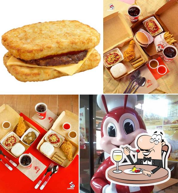 Restaurante Jollibee Bluebay Walk, Pasay, Blue Bay Walk - Carta del ...
