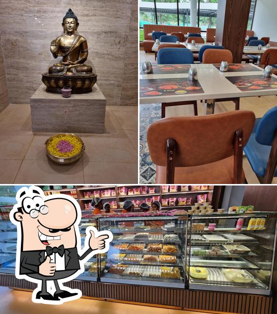 Manoj Bhavan Veg Restaurant, Perumbairkandigai - Restaurant reviews