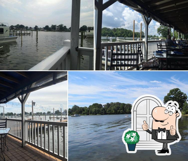 Carson's Creekside Restaurant in Middle River - Restaurant menu and reviews