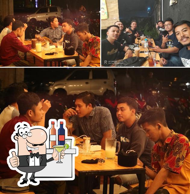 MMXX warkop cafe, Jember - Restaurant reviews