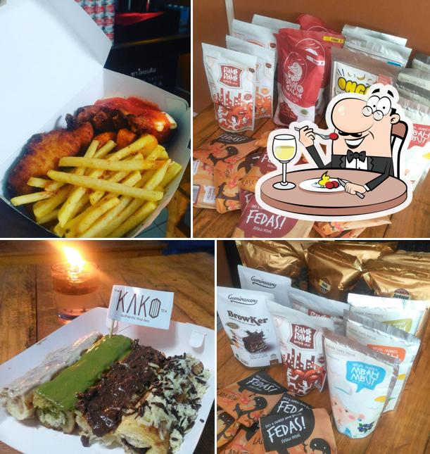 The Ropang cafe, Karawang - Restaurant reviews