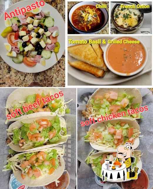 Gold Crown Pizza Dunmore in Dunmore - Restaurant menu and reviews