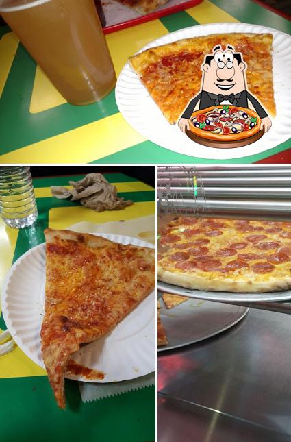 Halftime King of Pizza in Boston - Restaurant menu and reviews