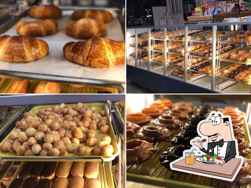 Swiss Donuts, 69115 Ramon Rd in Cathedral City - Restaurant reviews