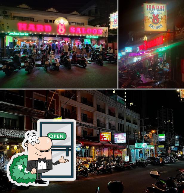 Hard 8 Saloon pub & bar, Pattaya City - Restaurant reviews