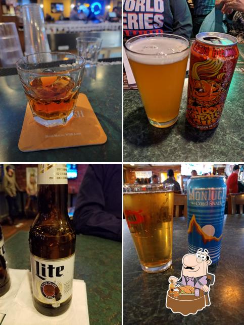 JT's Porch Saloon & Eatery, Lombard - Restaurant menu, prices and reviews