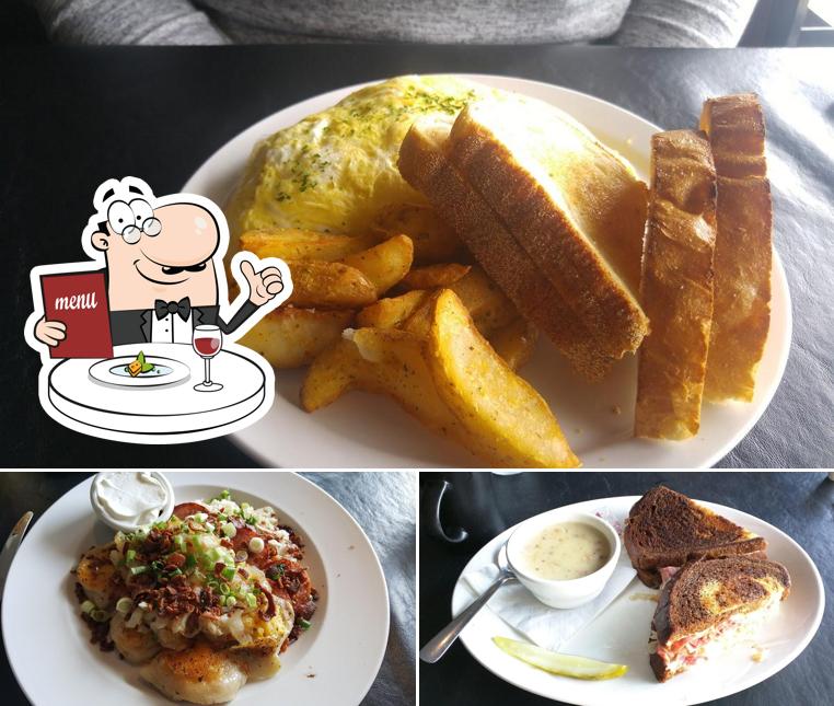 The Oakwood, Winnipeg - Restaurant menu, prices and reviews