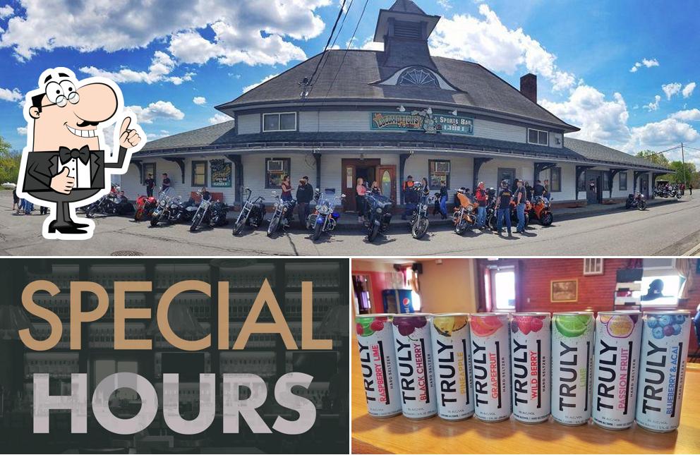 Locomotions Sports Bar, Cobleskill - Restaurant menu, prices and reviews