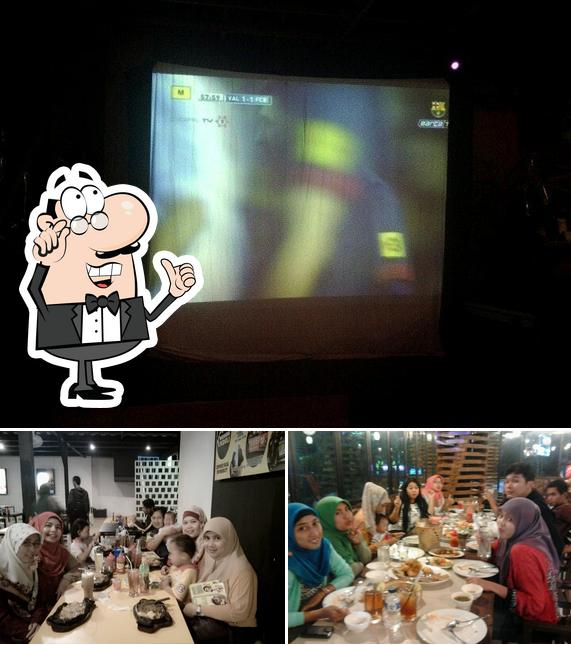 Utan Kayu Resto restaurant, Yogyakarta, Jl. Affandi 8 Gejayan